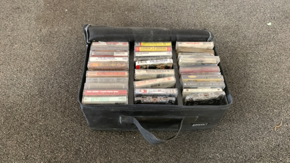 CASE LOGIC BAG W/ VINTAGE CASSETTE TAPES AND SPRINT DOUBLE SIDED ...