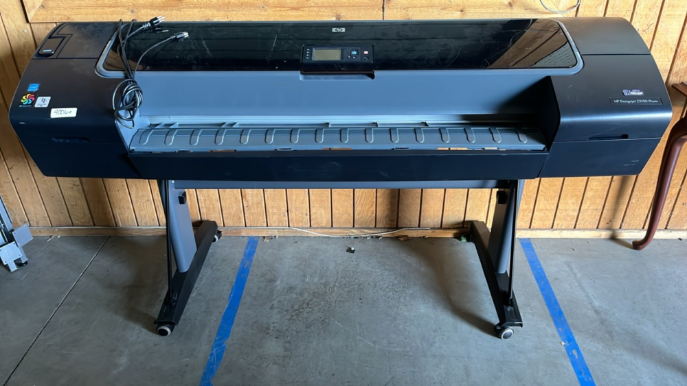 HP DESIGNJET Z2100 PHOTO PRINTER ( WORKS)
