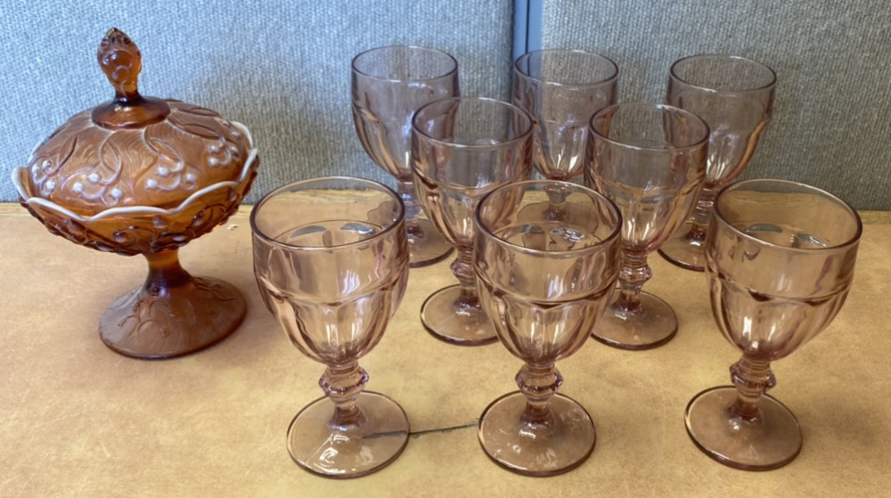 EIGHT PIECE VINTAGE LIBBY GLASS COMPANY BLUSH PINK WINE GLASS SET, (1 ...