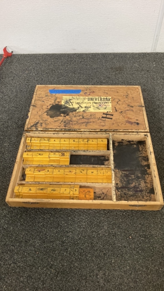 Vintage Universal Chart And Sign Printer Set