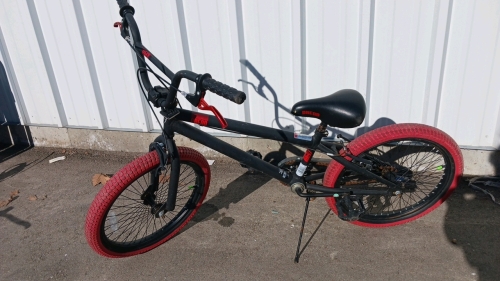 20” Kent Dread Bicycle (Black & Red)