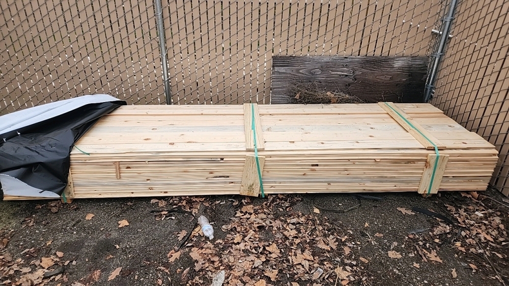 (1) Bunk of 1x6 BSPP WP 4 #4/BTR DRY 156/12 LUMBER