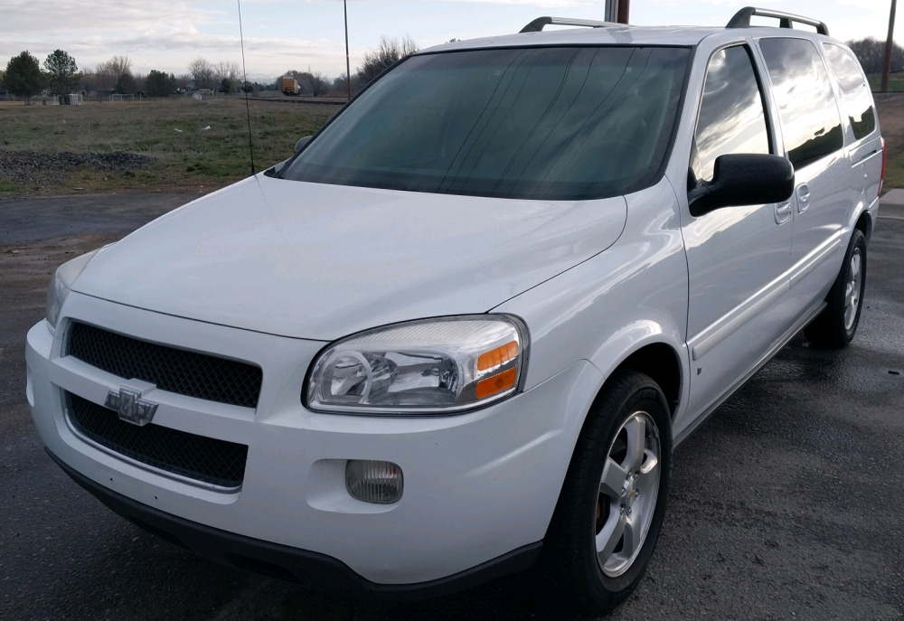 2007 CHEVROLET UPLANDER - DVD SYSTEM!