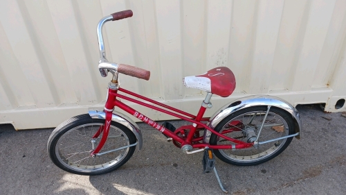 Vintage Kids Schwinn Bicycle (Red)