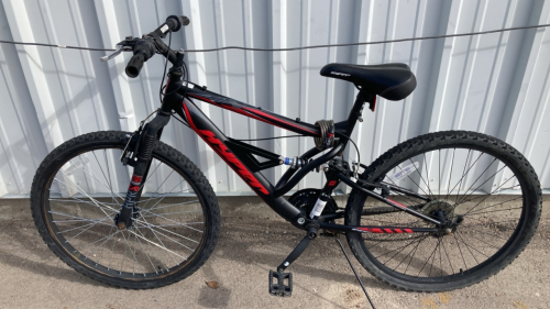 26” Hyper Shocker Bicycle (Black and Red)