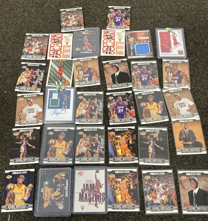(32) NBA Basketball Cards