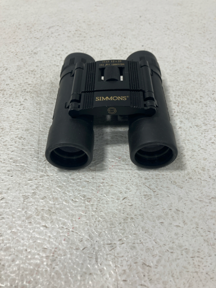 Simmons 12x25 Binoculars