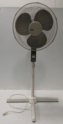(1) SMC Adjustable Fan Powers On