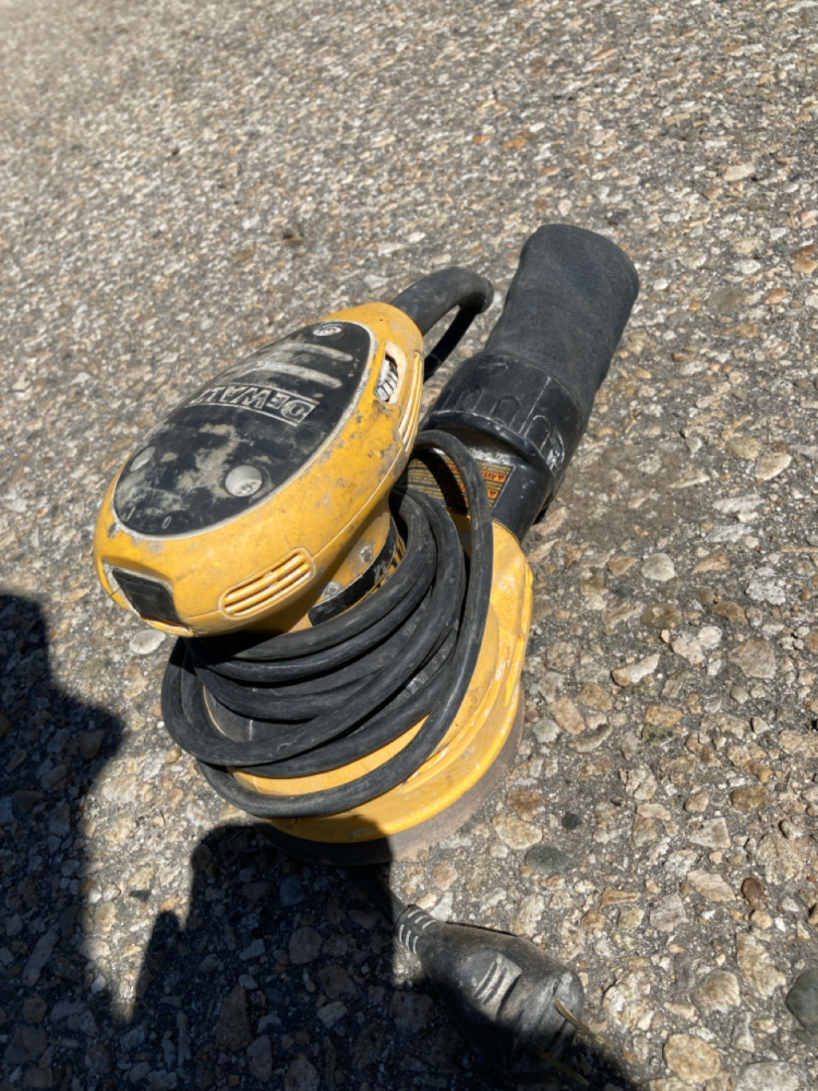 DeWalt Orbital Sander(eb)