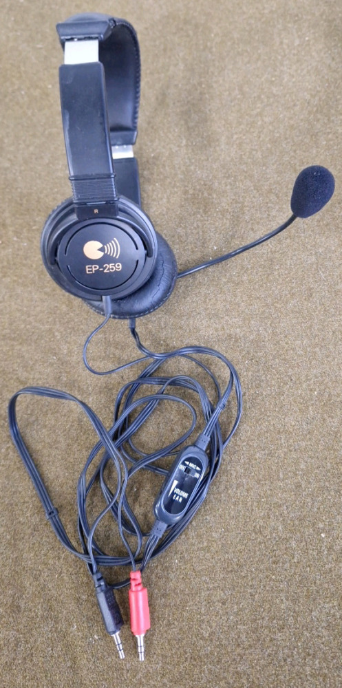 (2) EP-259 Wired Headsets W/Mic & (1) Large Dry Bag