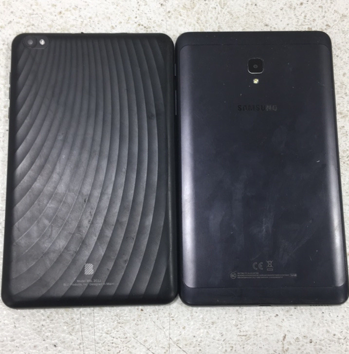 (1) consumer cellular flip phone (1) Amazon kindle tablet (1) AT&T ...