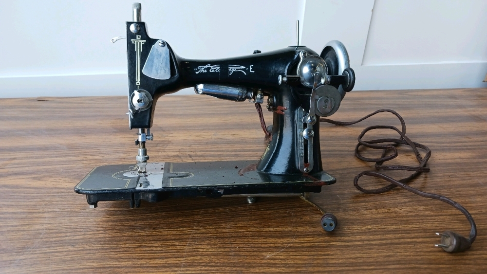 National Sewing Machine Co Model A Sewing Machine