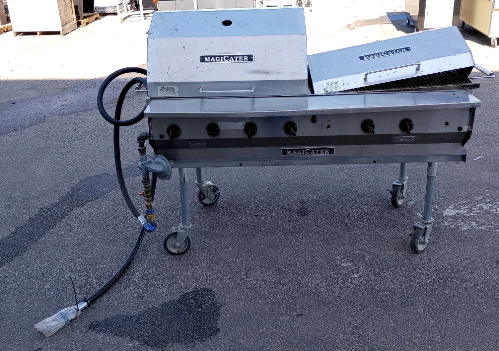 Magicater 8 Burner Gas Grill Model: NP6 60