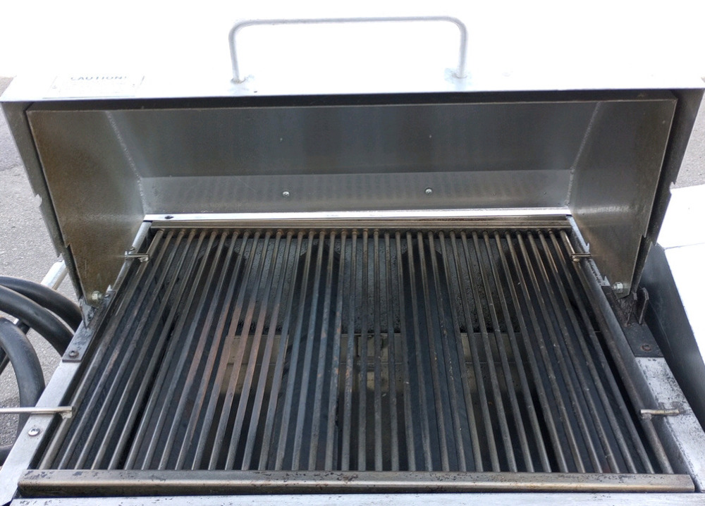 Magicater 8 Burner Gas Grill Model: NP6 60