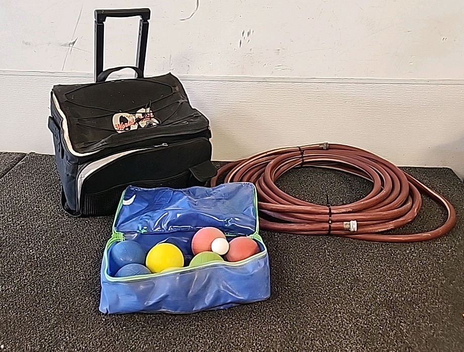 World Series 2006 Rolling Cooler..Garden Hose... Bachi Balls Game...