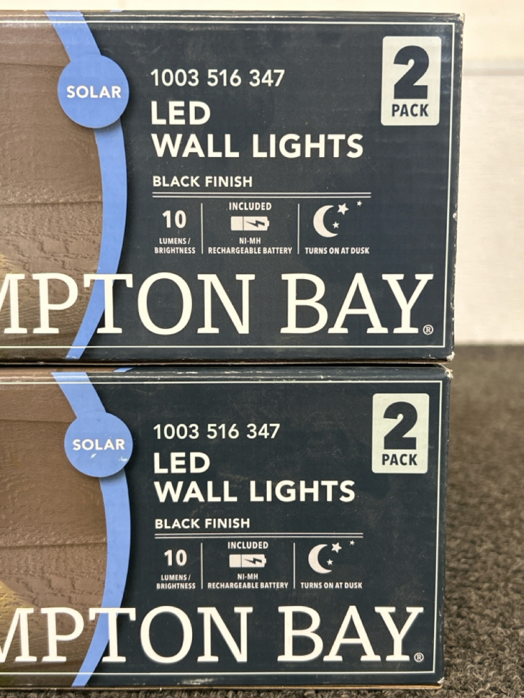 Set Of (4) Hampton Bay LED Wall Lights