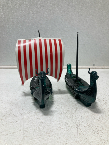 (2) Vintage Avon Viking Discoverer Wild Country After Shave 4 FL OZ