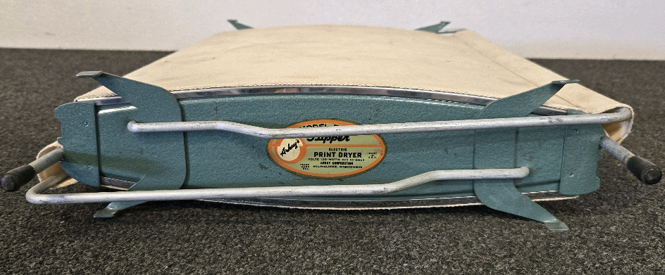 Vintage Model F-17C Flipper Electric Print Dryer
