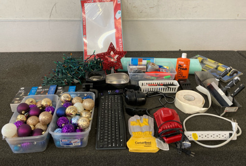 Christmas Lights, Normal Household Items And Arts And Crafts