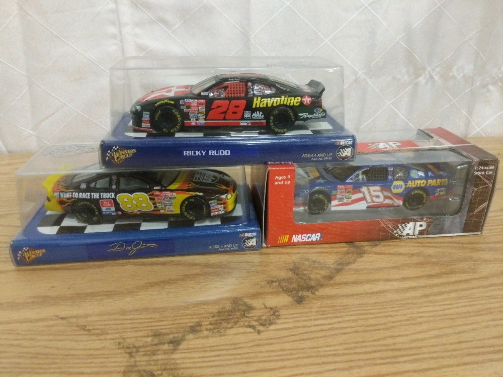 3) NASCAR! 1:24 Scale Diecast Cars-Ricky Rudd Havoline, Dale Jarrett ...