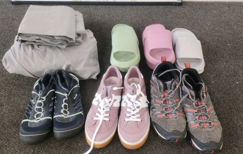 Mens And Women's Shoes, Sheet Set, And More.