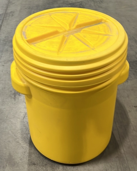 ULINE Sorbents Universal Spill Kit S-18303 20 Gallon