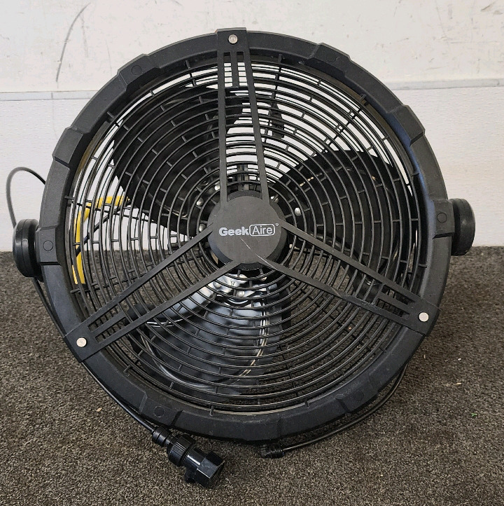 Geek Air Rechargable Misting Fan!