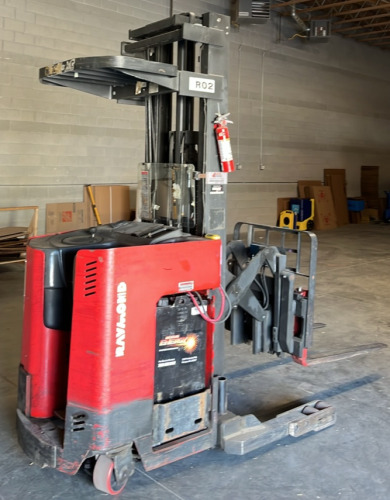 Raymond Electric Standup Reach Truck Model: EASI R35TT With Battery Charger