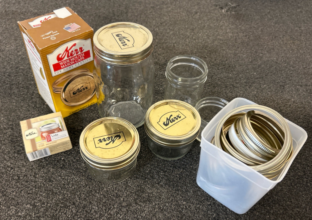 Home Cooking And Canning Vintage Lisk Round Speckled Enamelware Cold ...