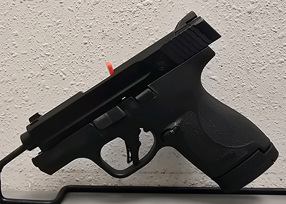 *New* Smith & Wesson M&P9 Shield Plus 9mm Semi Automatic Pistol-- JHC8706