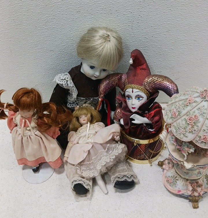 Antique Dolls & Music Box