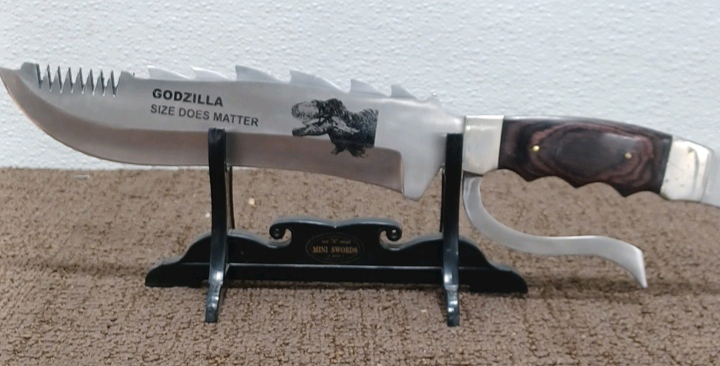 Godzilla Knife