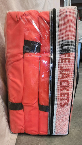 (4) Adult Universal (UNIV) Personal Flotation Device (PFD)!