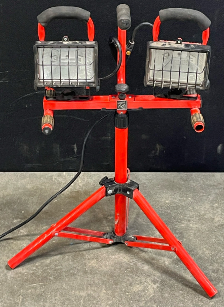 Commercial Electric Twin Head Tripod Work Light