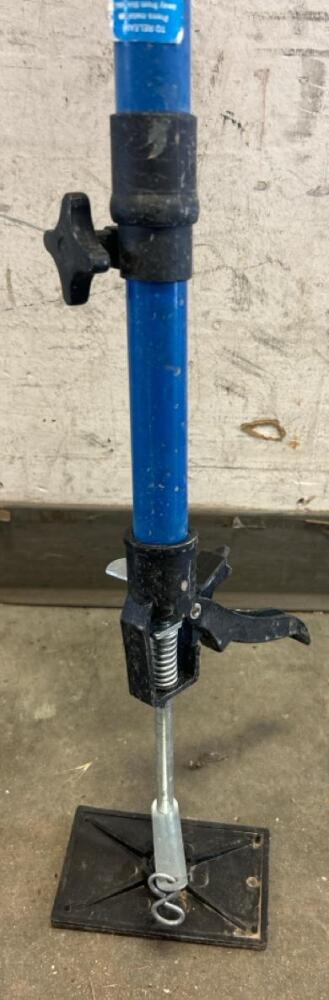 3 Adjustable Support Pole