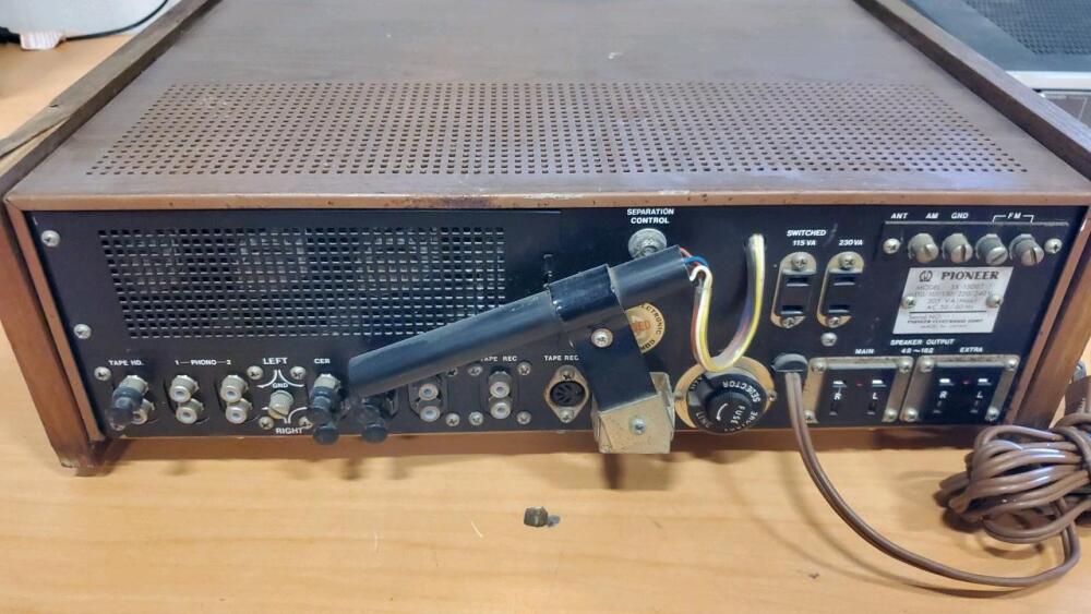 (1) Vintage Pioneer Stereo Receiver SX1500T and (1) Vintage Pioneer ...