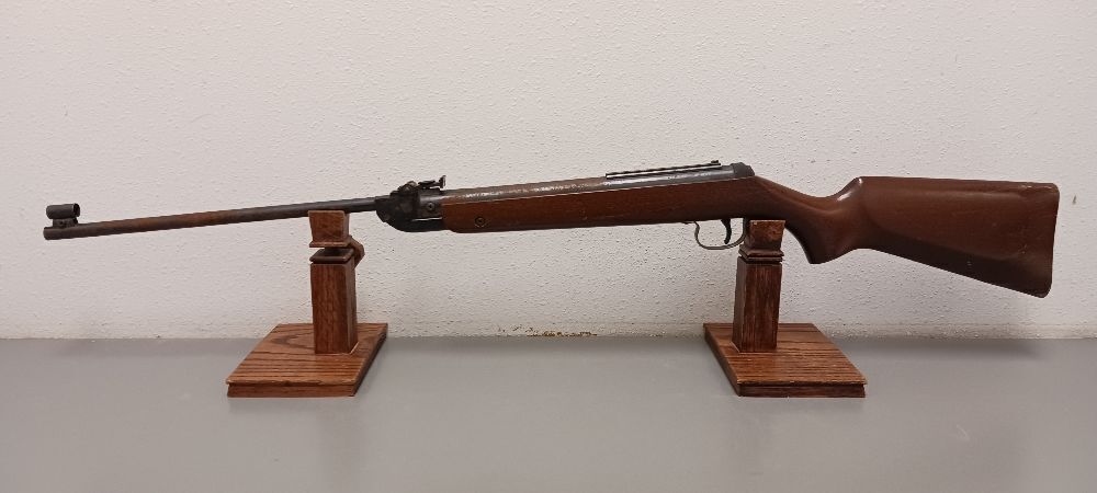 Vintage Diana Model 24 Pellet Gun