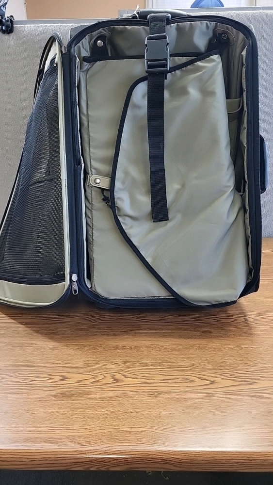 Samsonite Large Suitcase